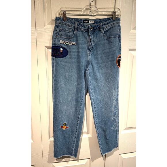 Peanuts | Jeans | Peanuts Snoopy Blue Denim Cropped Patch Jeans | Poshmark